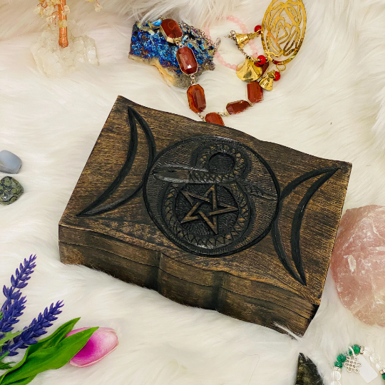 Triple Moon Engraved Wooden Box – karmanepalcrafts